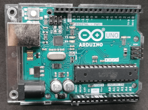 Schneller, stärker, drahtloser: Der Vergleich von Arduino UNO R4 WiFi und R3 - Technik Blog