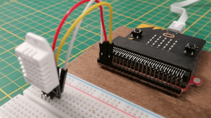 Einfache Anleitung: Sensordaten als Scrolltext auf dem BBC micro:bit - Technik Blog