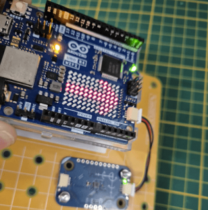 Arduino Plug and Make Kit: Richtungsanzeige mit Modulino Movement ...