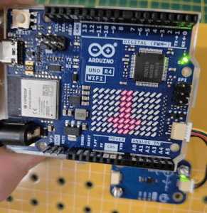 Arduino Plug and Make Kit: Richtungsanzeige mit Modulino Movement ...