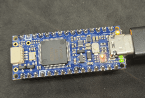 Klein, aber oho: Was der neue Arduino Nano R4 wirklich drauf hat - Technik Blog